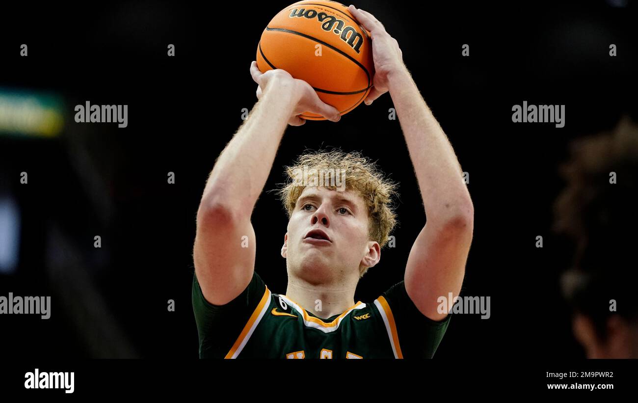 San Francisco forward Zane Meeks shoots during the second half of an ...