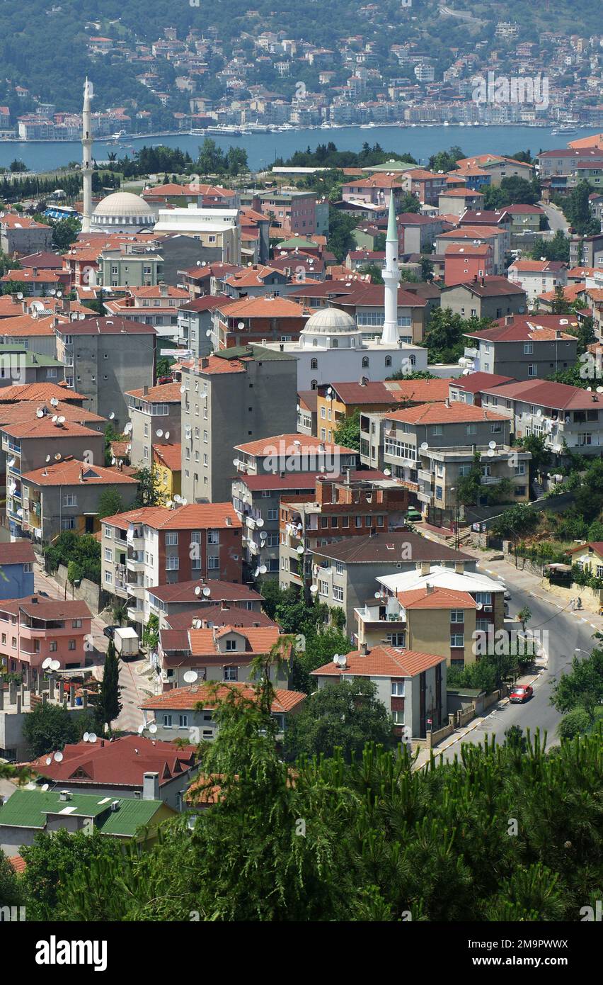 Camlica night mosque hi-res stock photography and images - Alamy