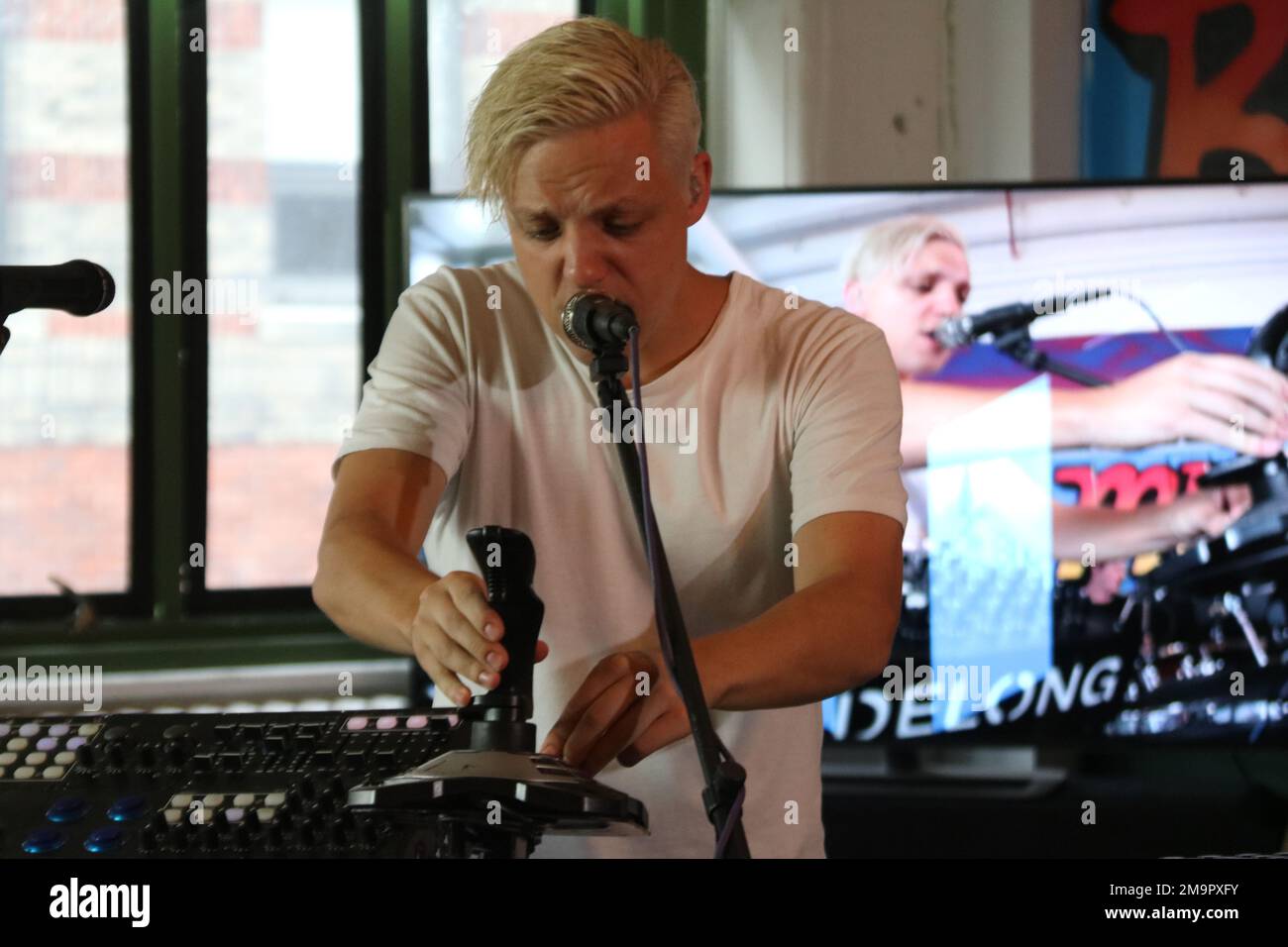 Robert delong hi-res stock photography and images - Alamy