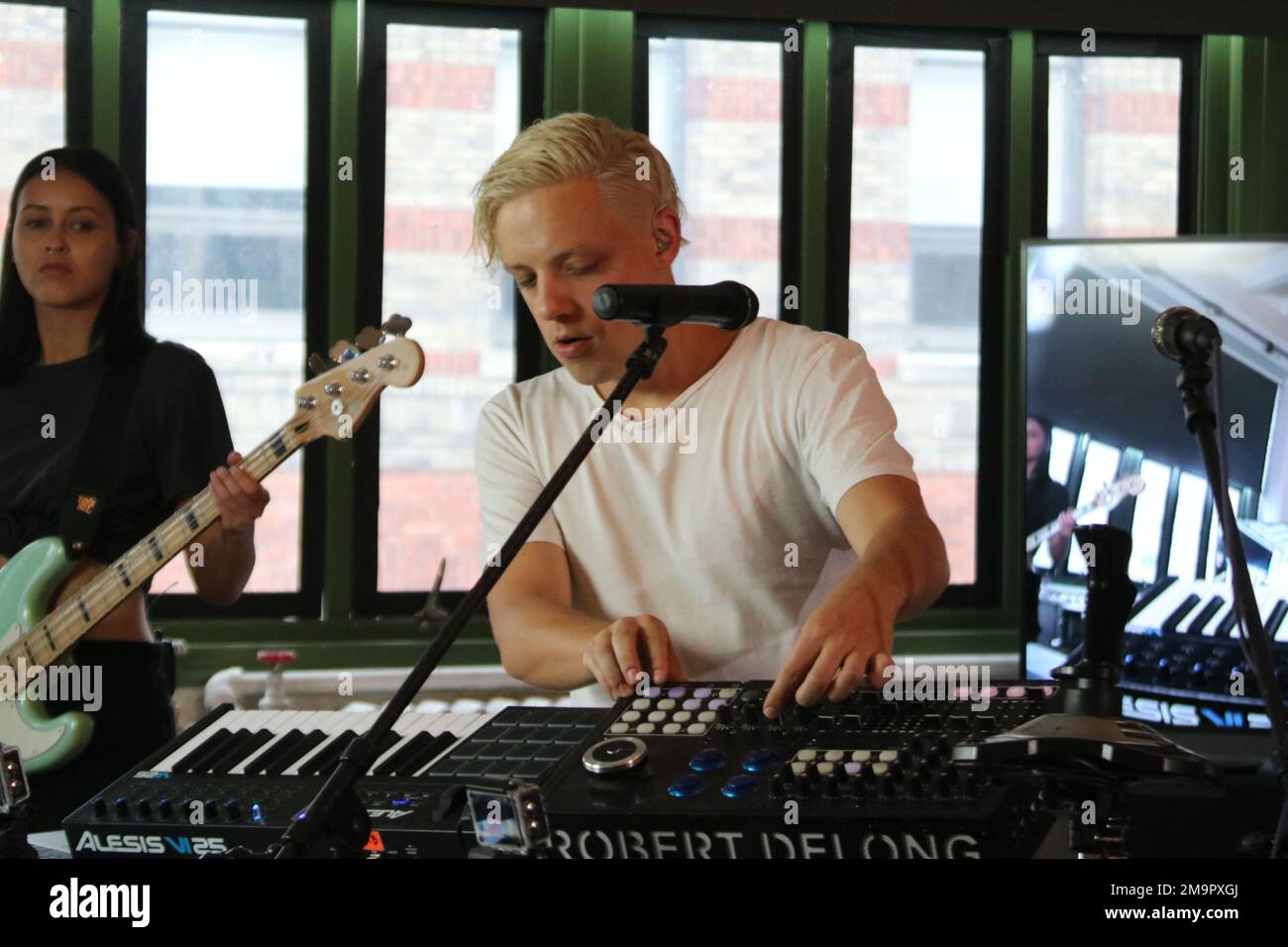 Robert DeLong films a session in Brooklyn Stock Photo - Alamy