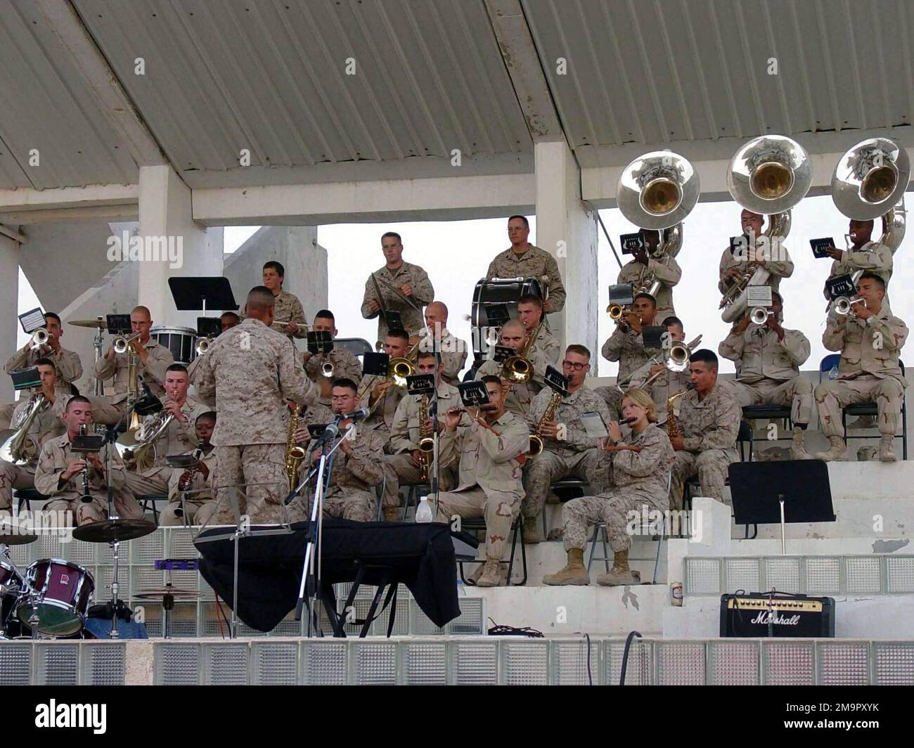 Camp commando kuwait hi-res stock photography and images - Alamy