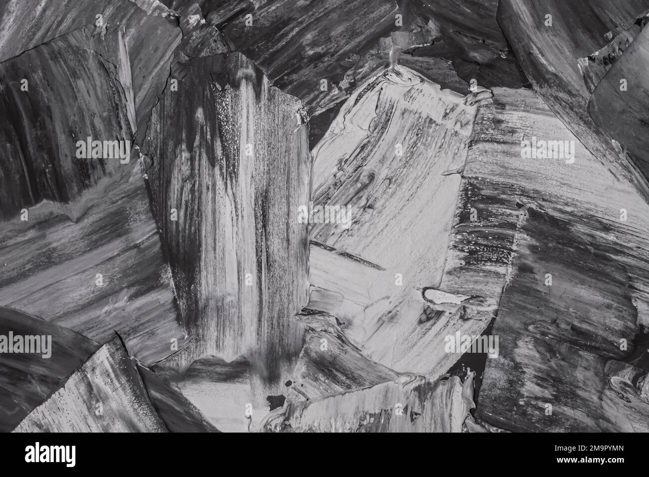 Rough strokes with a spatula. Plaster, painting. Gypsum, cement, wall ...