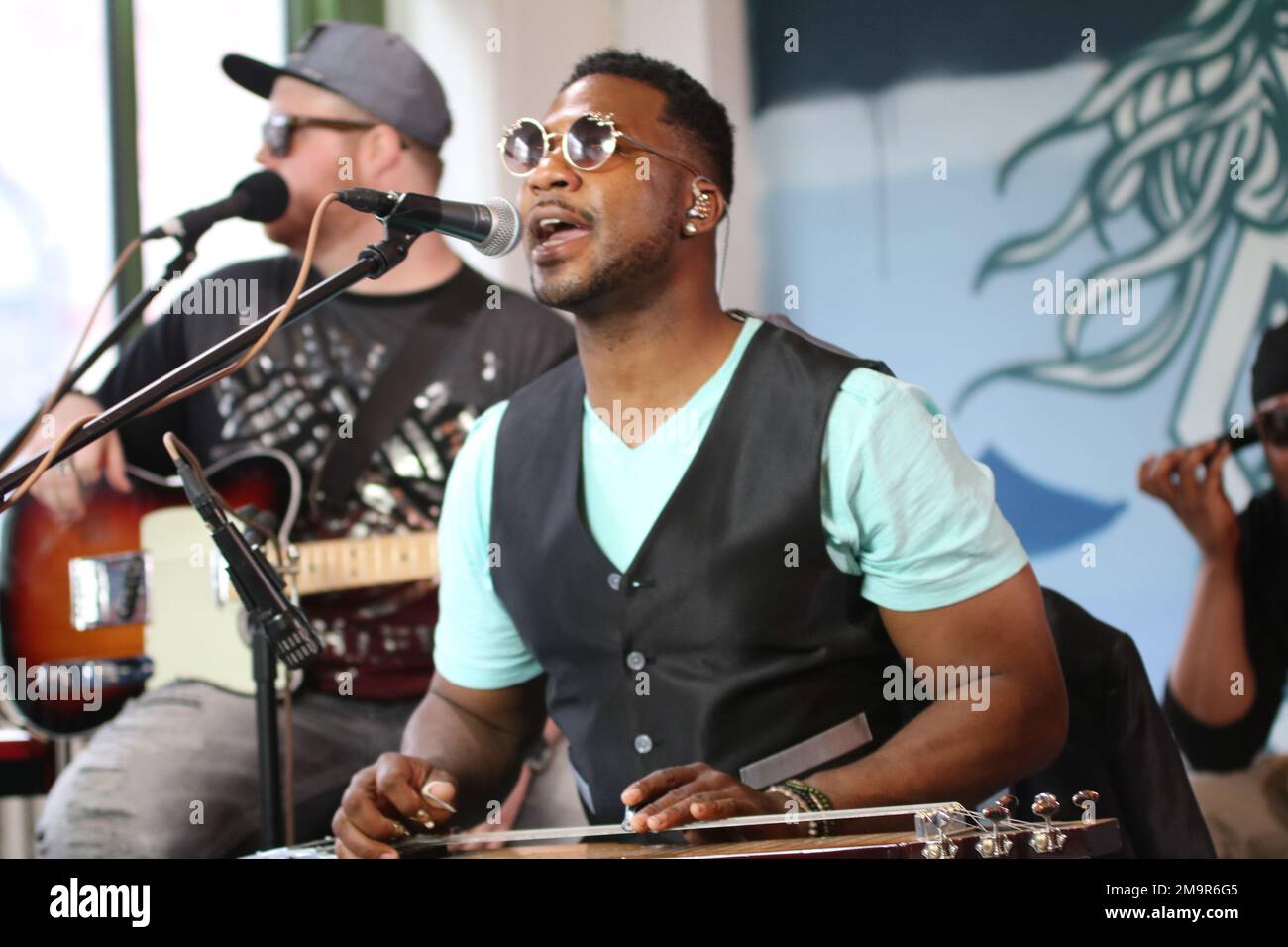 Robert Randolph and the Family Band film a session in Brooklyn Stock ...