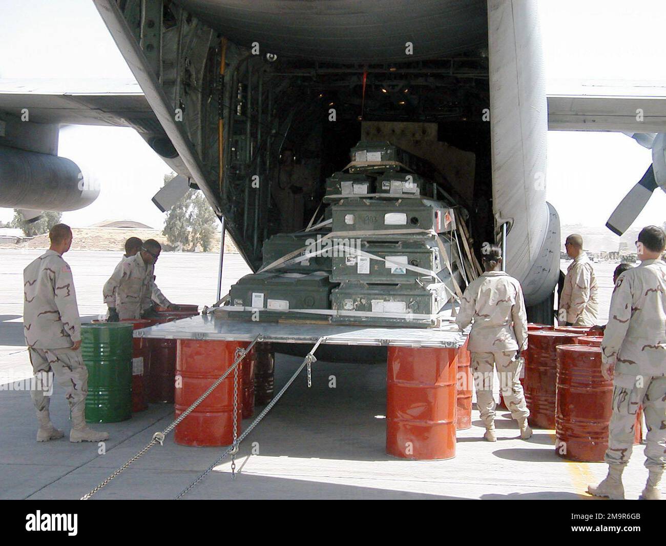 U s military combat iraq 2003 hi-res stock photography and images - Alamy