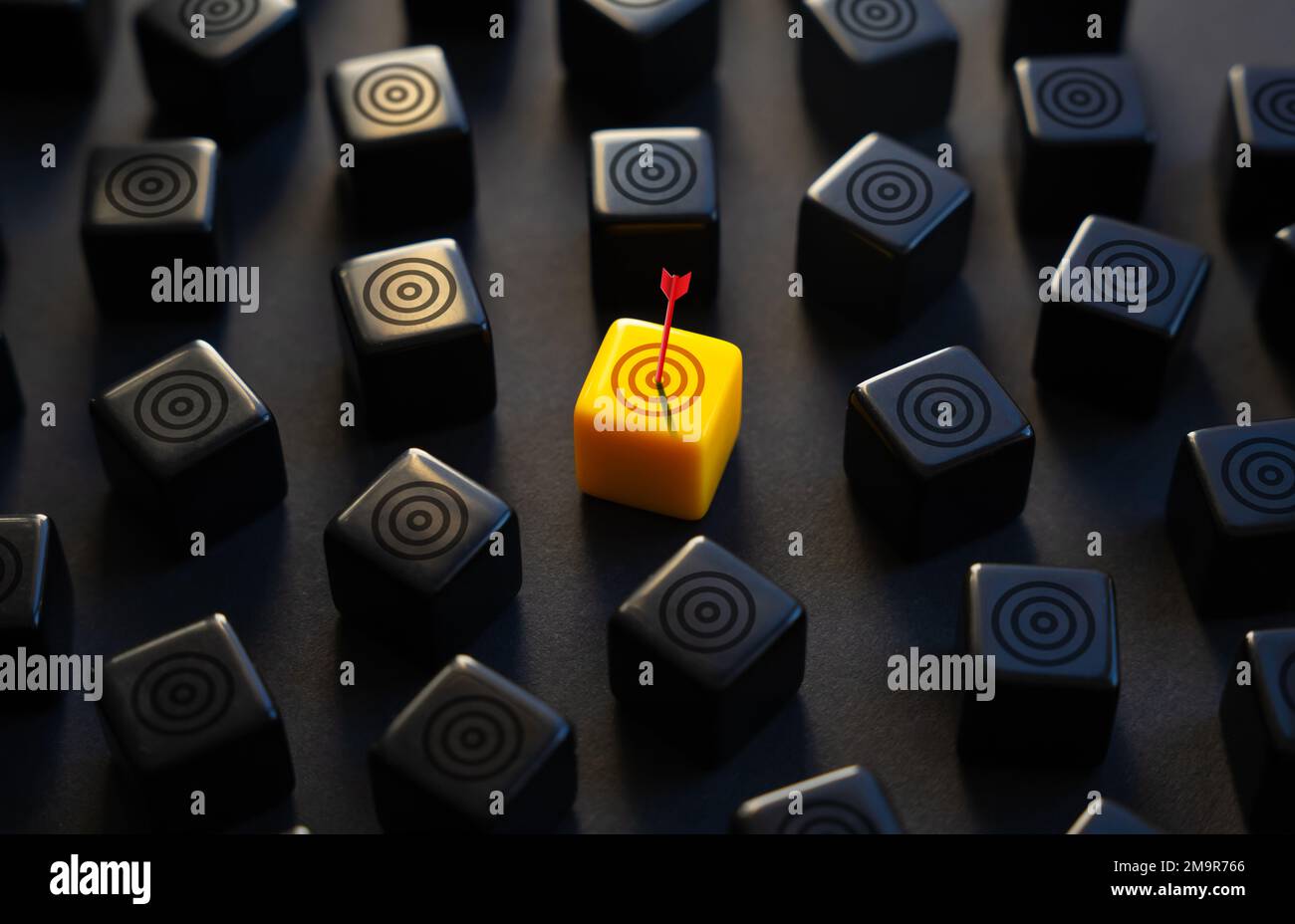 The arrow hit the highlighted target. Advertising, marketing and ...