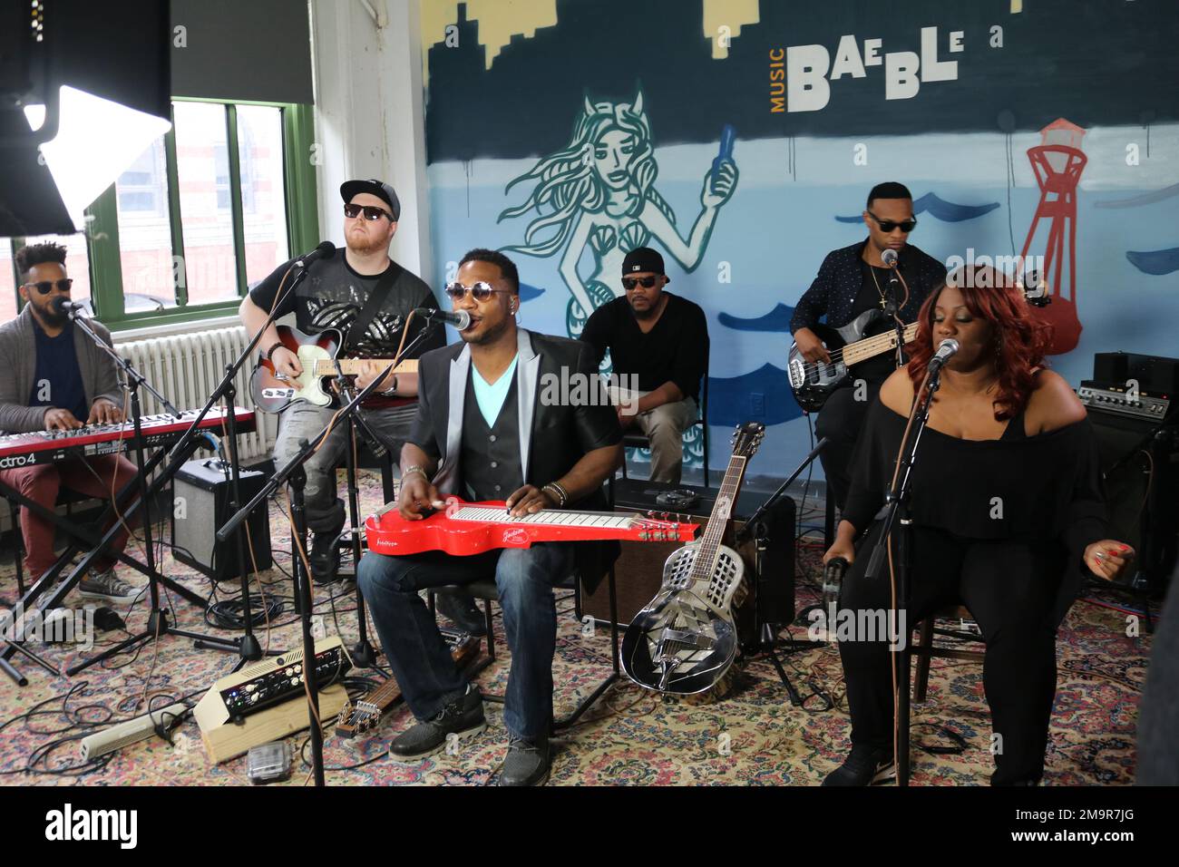Robert randolph and the family band hi-res stock photography and images ...