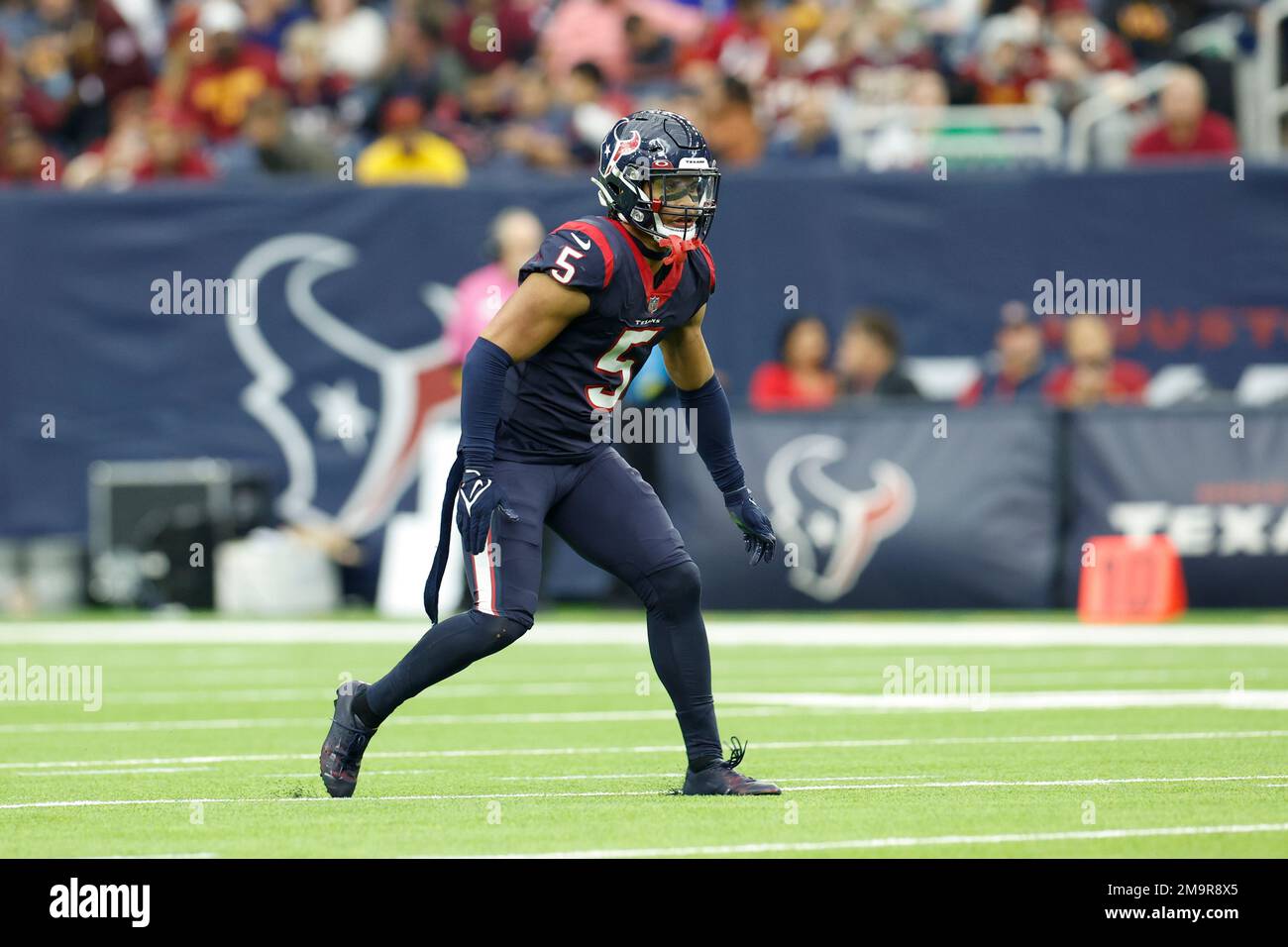 Houston Texans defensive back Jalen Pitre (5) looks to defend during an ...