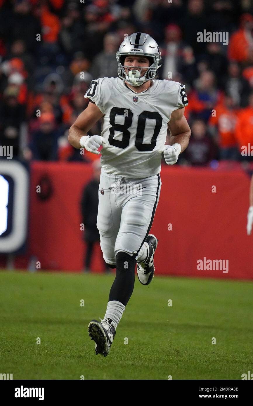 Las Vegas Raiders tight end Jesper Horsted (80) runsagainst the Denver ...
