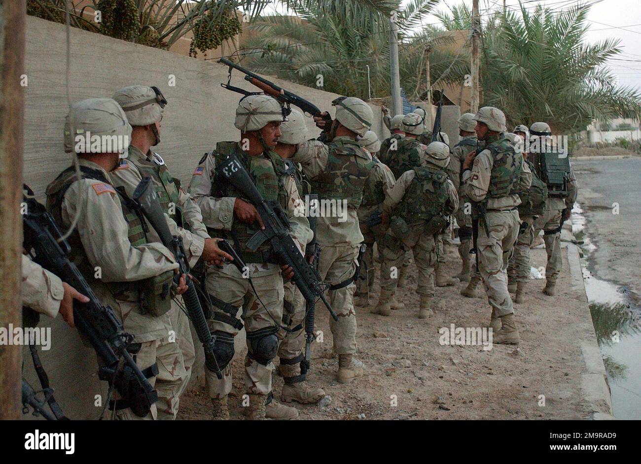 Operation iraqi freedom 3rd infantry hi-res stock photography and ...