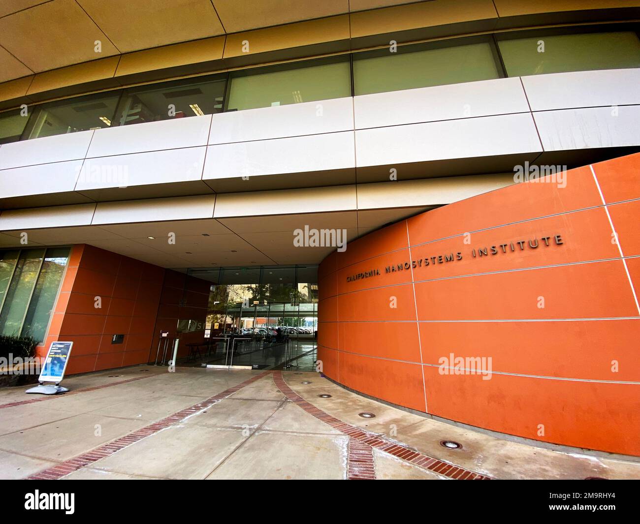 The California Nanosystems Institute at UCLA Stock Photo - Alamy