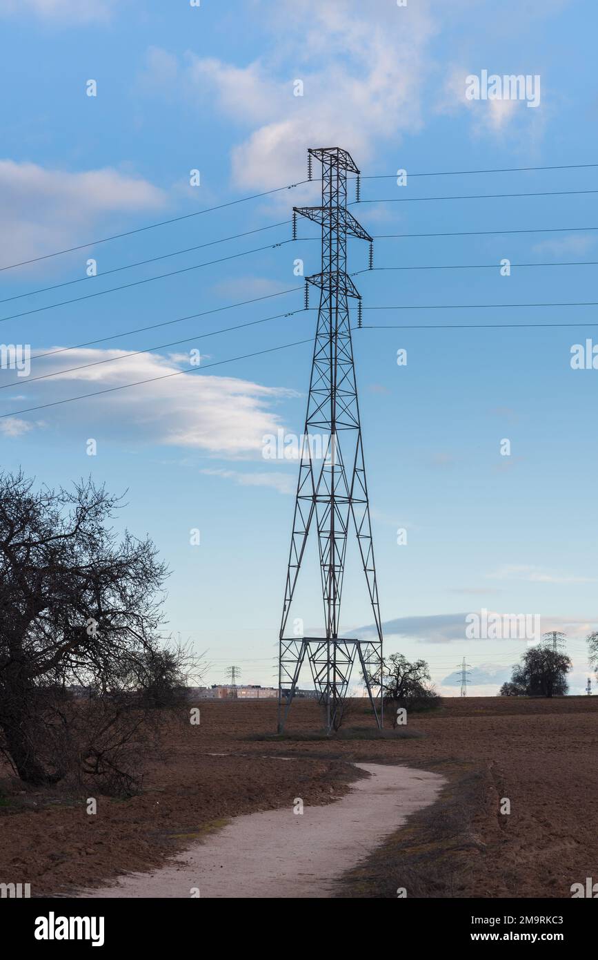 Electric transmission tower build hi-res stock photography and images ...