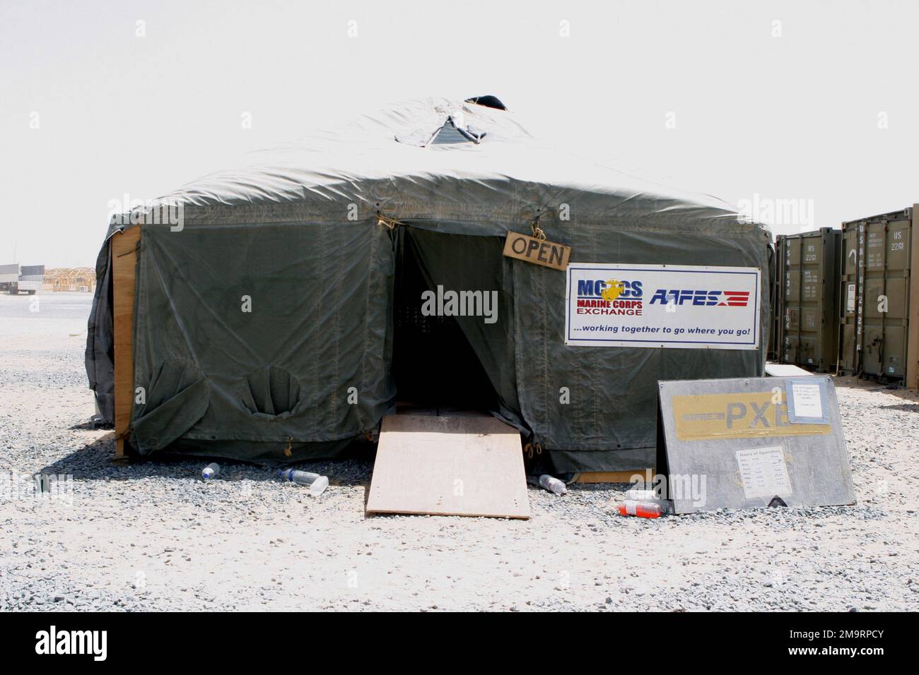 Lieutenant colonel kuwait hi-res stock photography and images - Alamy