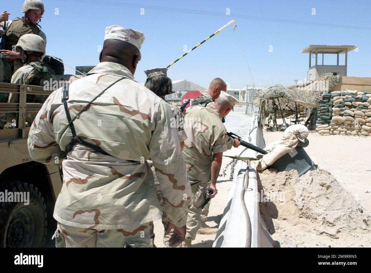 Middle east commando hi-res stock photography and images - Alamy