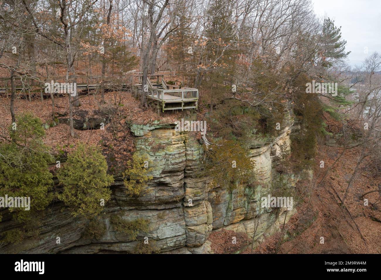 Wooden platform overlooking Wildcat Canyon on a cloudy Winter morning ...