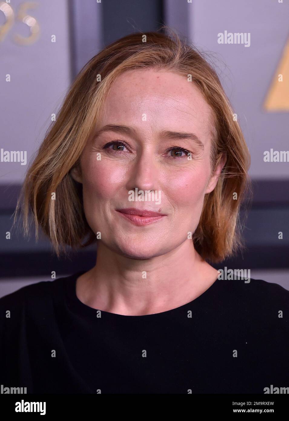 Jennifer Ehle arrives at the Governors Awards on Saturday, Nov. 19 ...