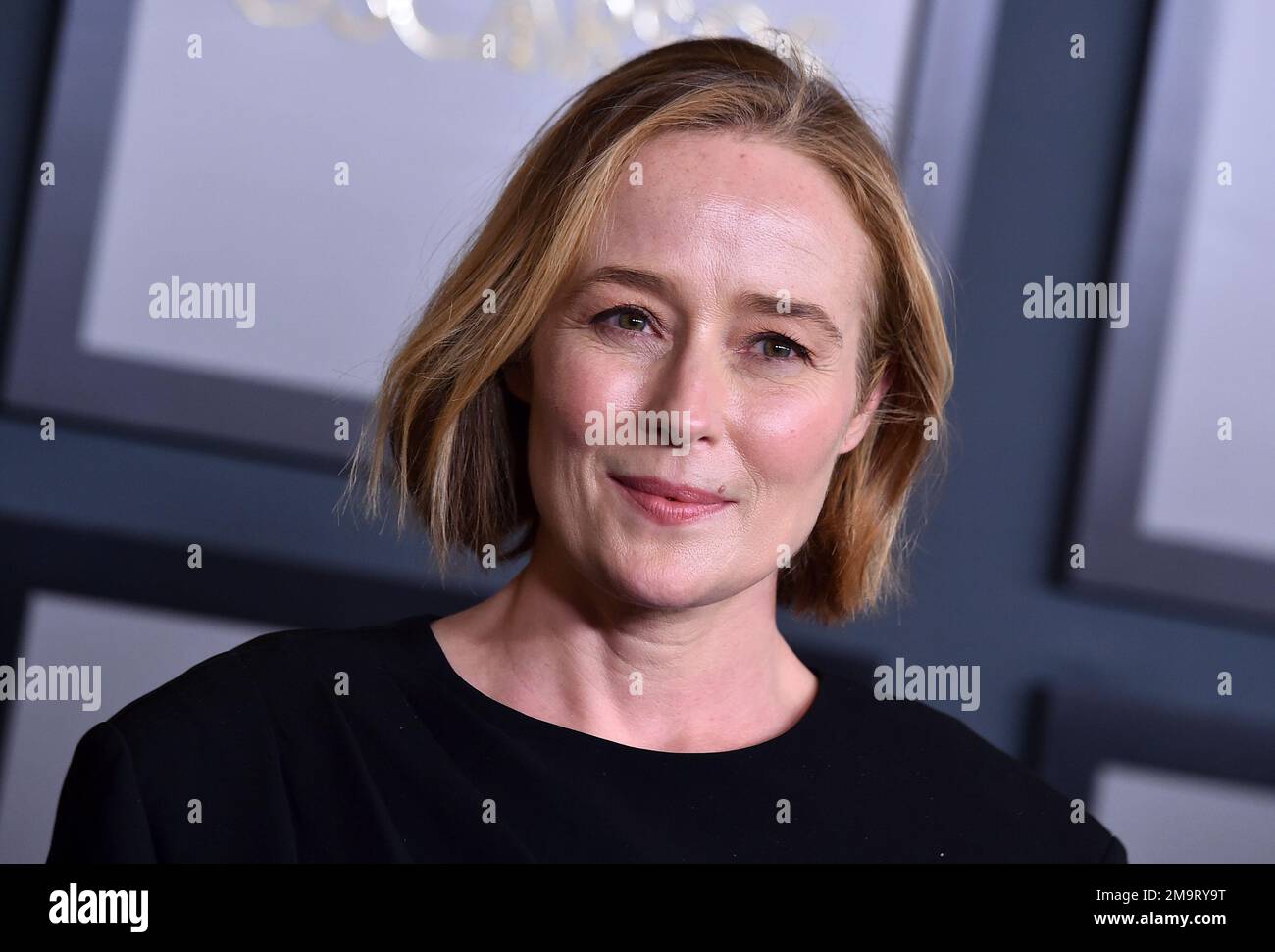 Jennifer Ehle arrives at the Governors Awards on Saturday, Nov. 19 ...