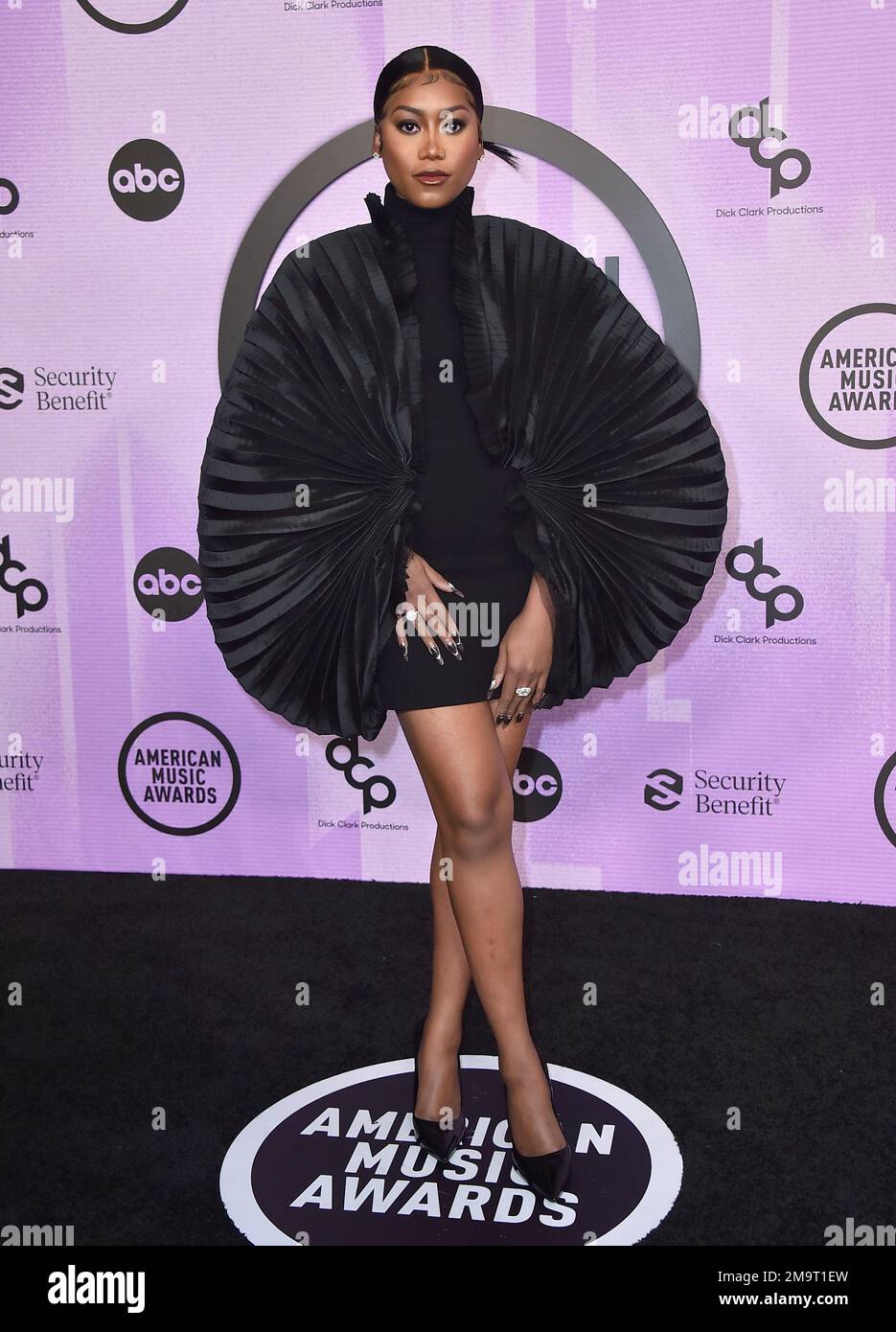 Muni Long arrives at the American Music Awards on Sunday, Nov. 20, 2022 ...