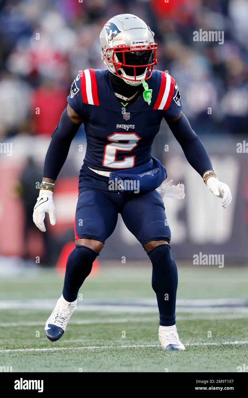 New England Patriots cornerback Jalen Mills (2) plays against the New ...