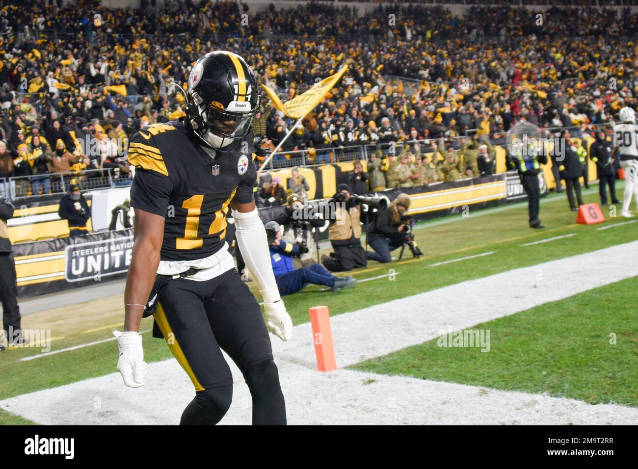 Pittsburgh Steelers wide receiver George Pickens (14) celebrates after ...