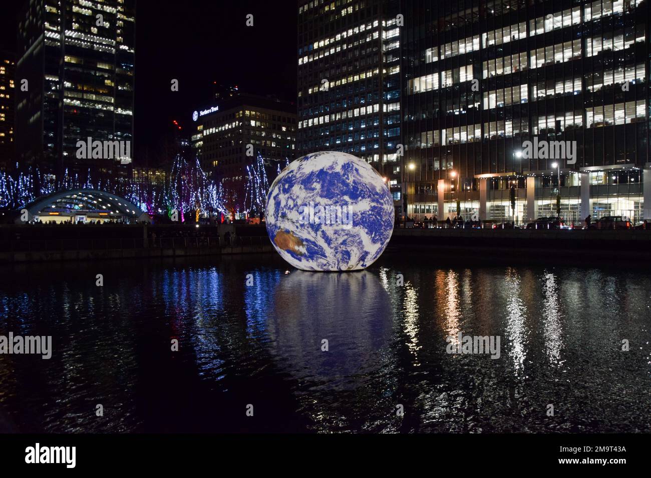 London, UK. 18th January 2023. 'Floating Earth' by Luke Jerram at this ...