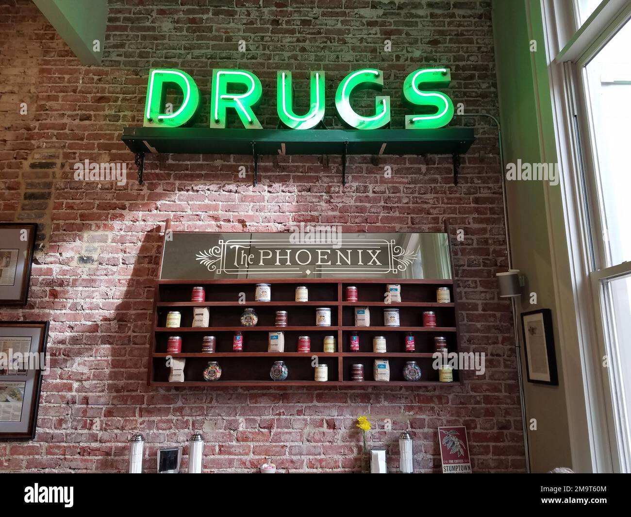 Drugs sign hi-res stock photography and images - Alamy
