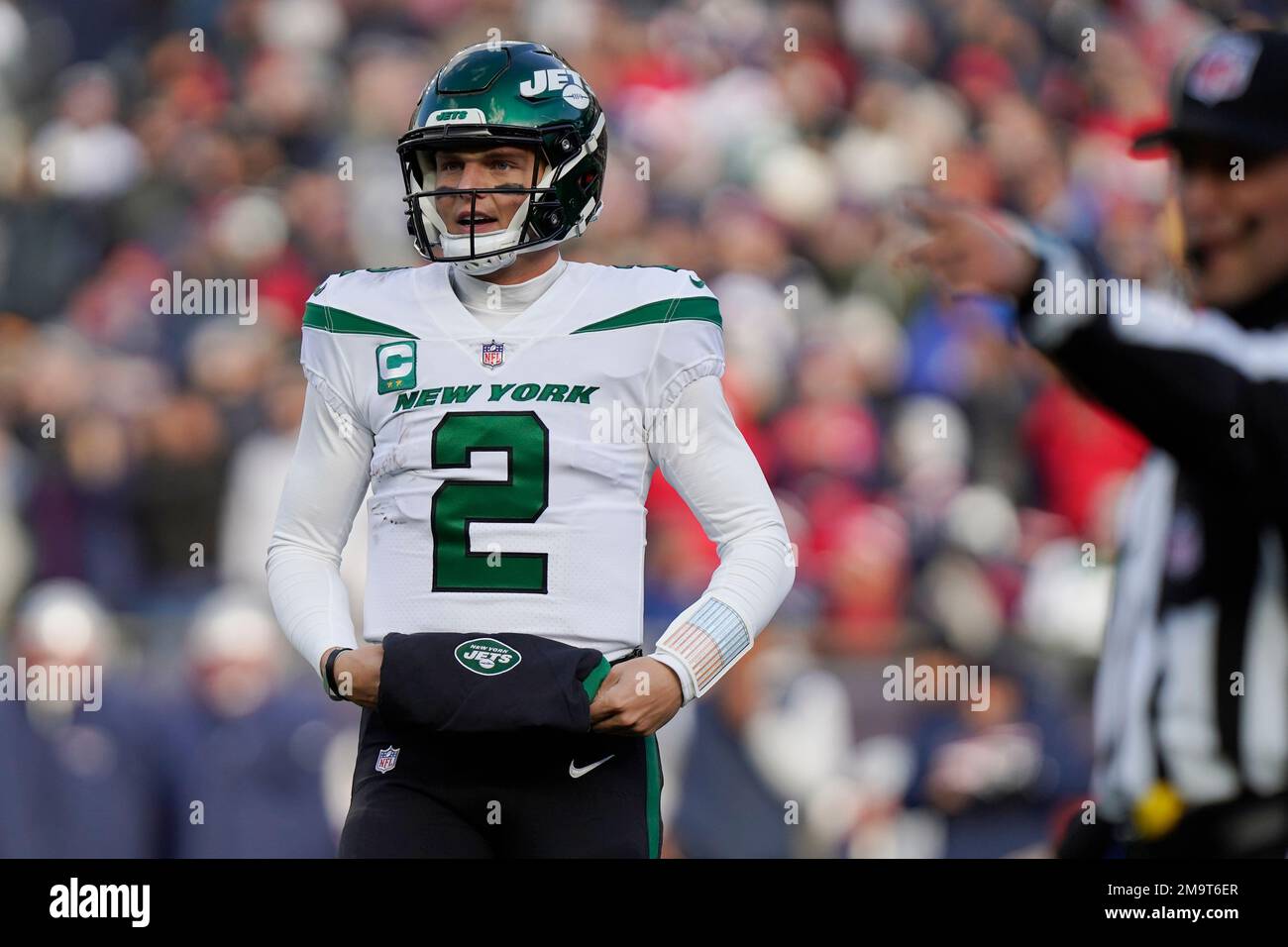 New York Jets quarterback Zach Wilson (2) during the first half of an ...