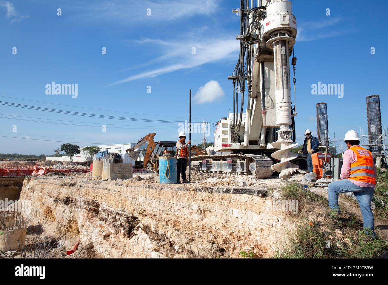 Mayan railroad hi-res stock photography and images - Alamy