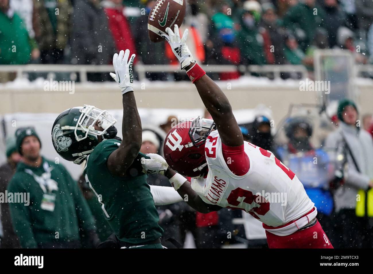 Indiana defensive back Jaylin Williams (23) deflects a pass intended ...