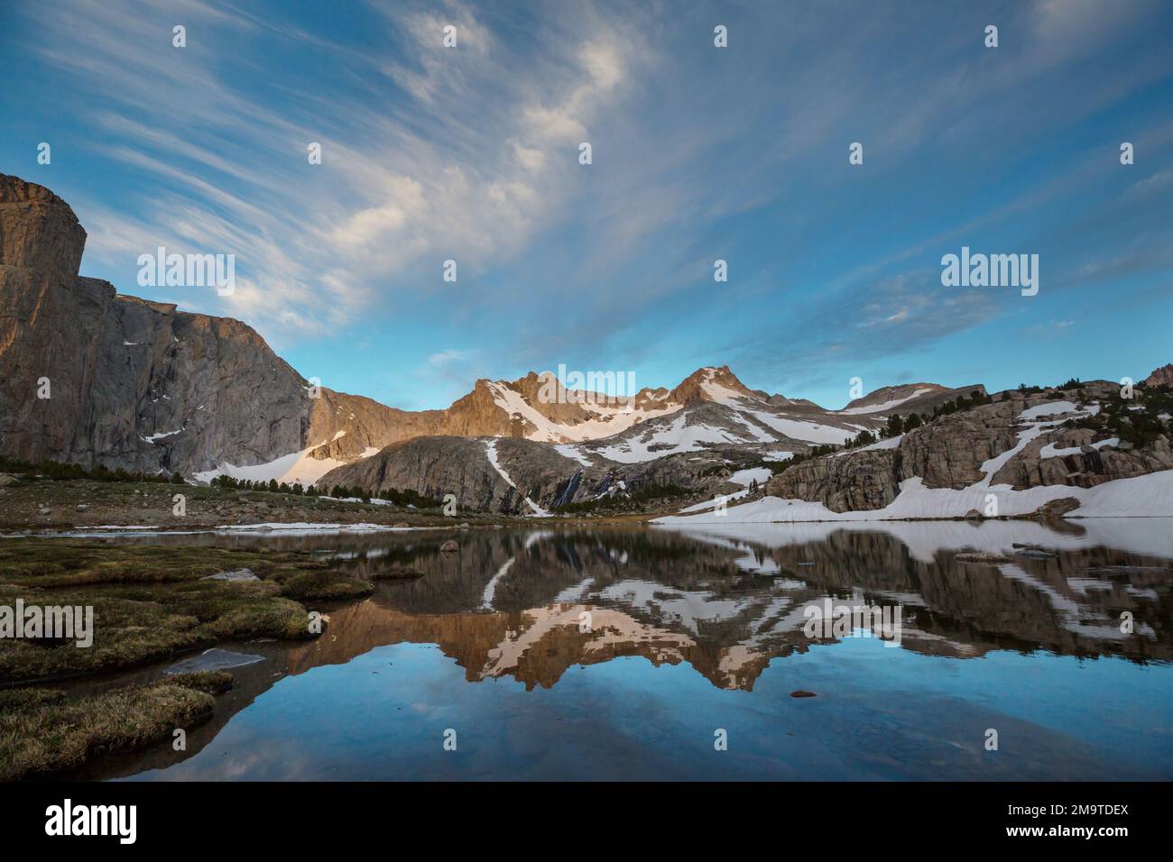 Hike in Wind River Range in Wyoming, USA. Summer season Stock Photo - Alamy