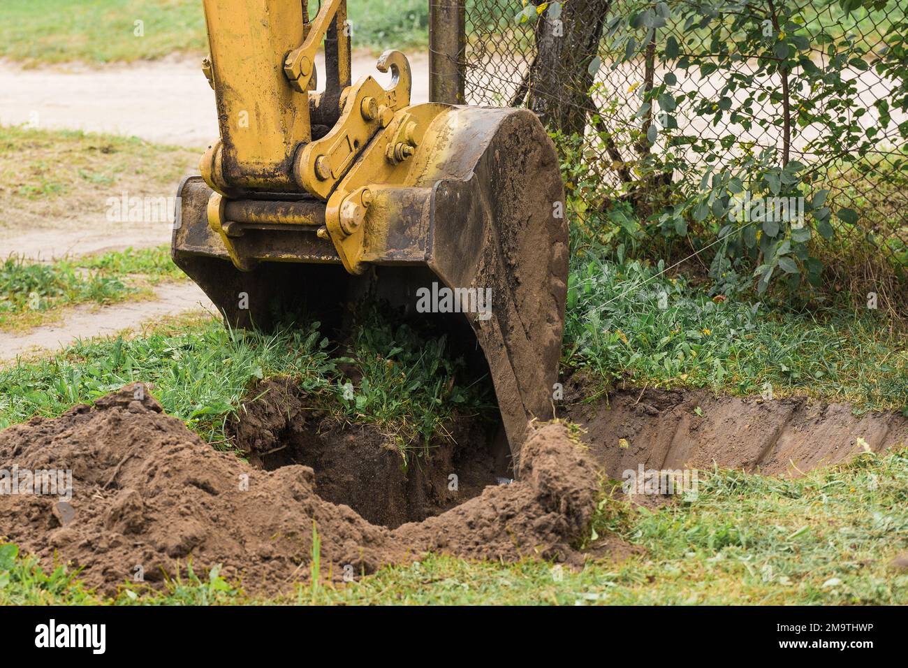 Digger bucket in construction hi-res stock photography and images - Alamy