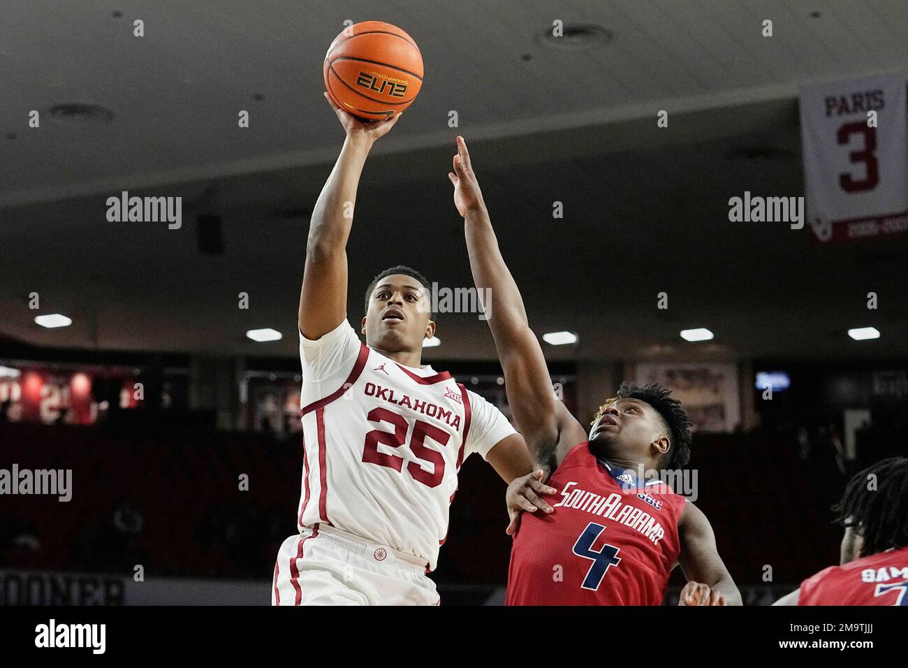 Oklahoma guard Grant Sherfield (25) shoots in front of South Alabama ...