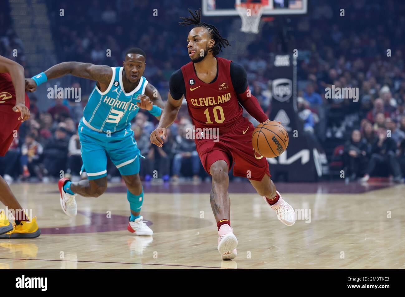 Cleveland Cavaliers guard Darius Garland (10) drives against Charlotte ...