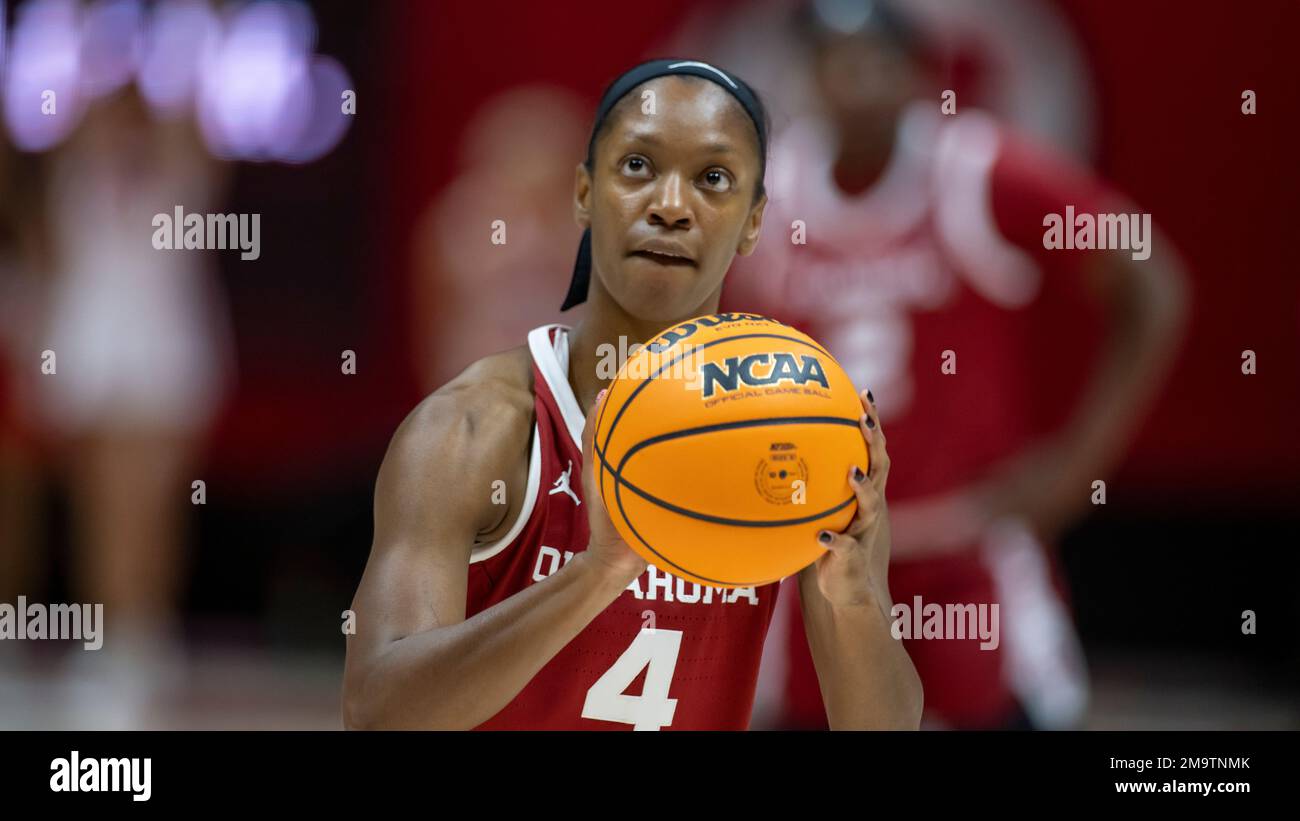 Oklahoma Sooners guard Kennady Tucker (4) shoots the free throw during ...