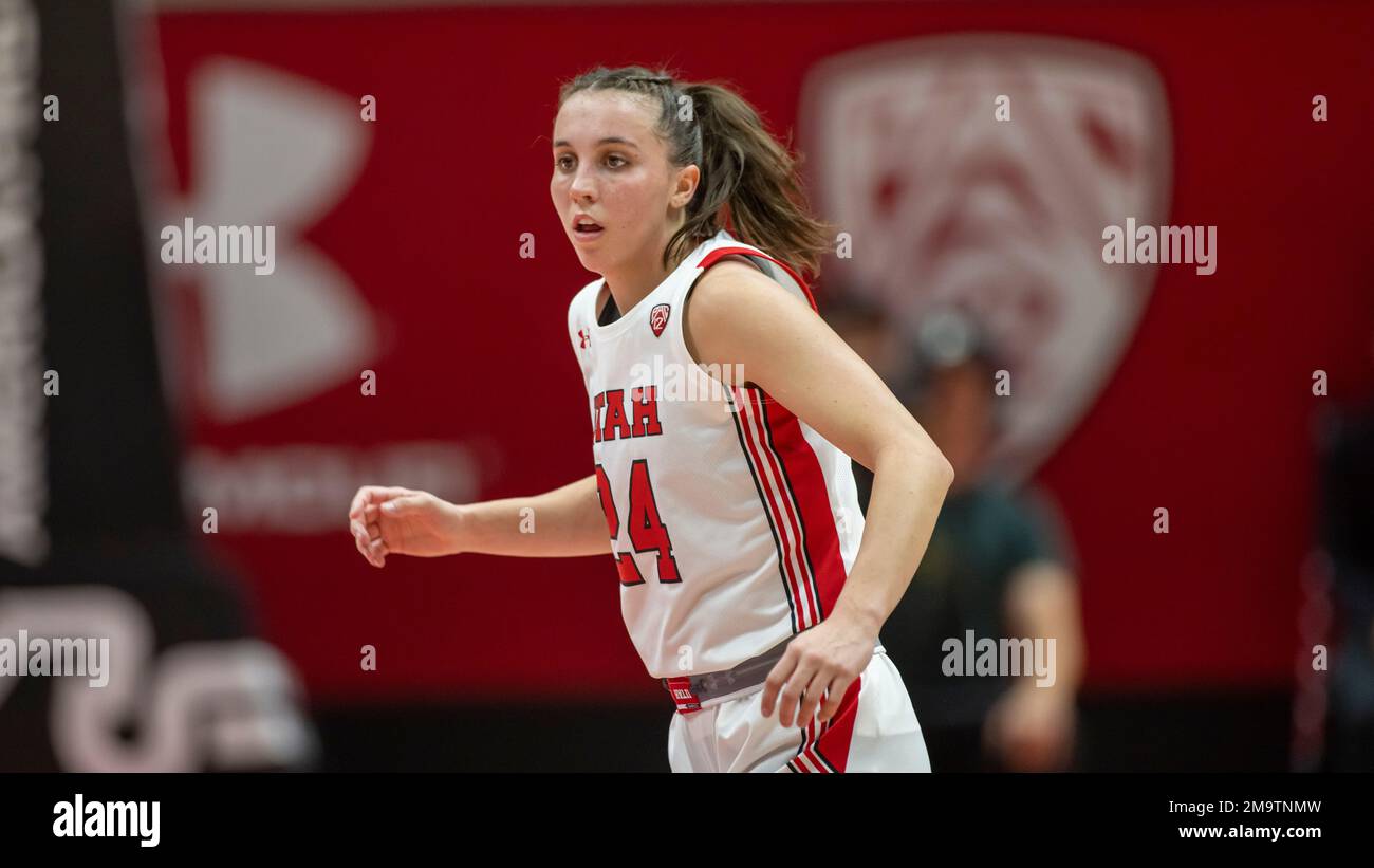 Utah Utes guard Kennady McQueen (24) on offense during an NCAA ...