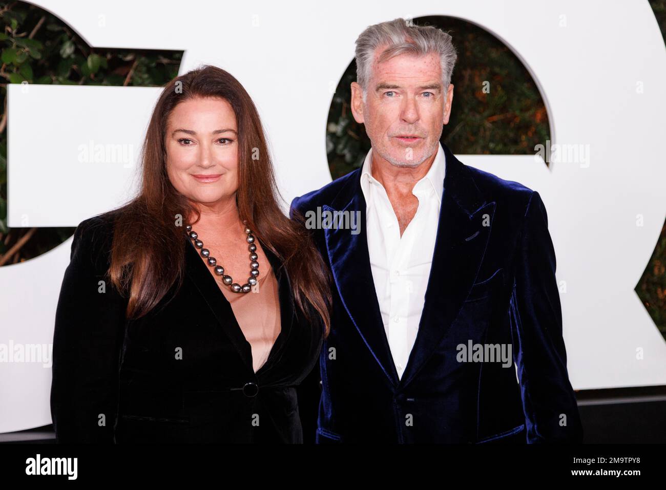 Keely Shaye, left and Pierce Brosnan arrive at the 2022 GQ Men of the ...