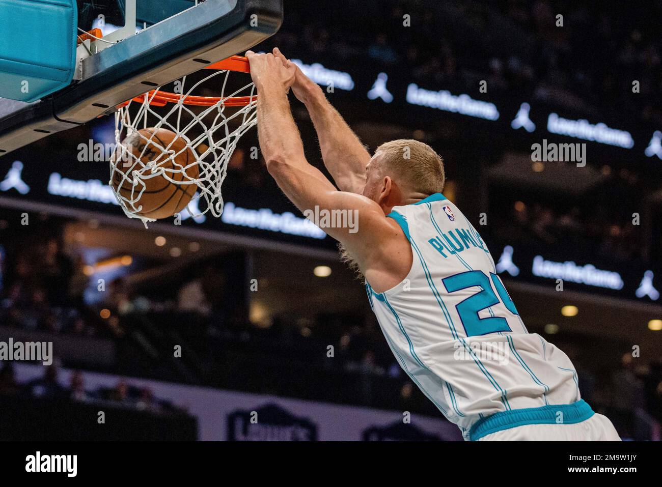 Charlotte Hornets center Mason Plumlee (24) dunks during the first half ...