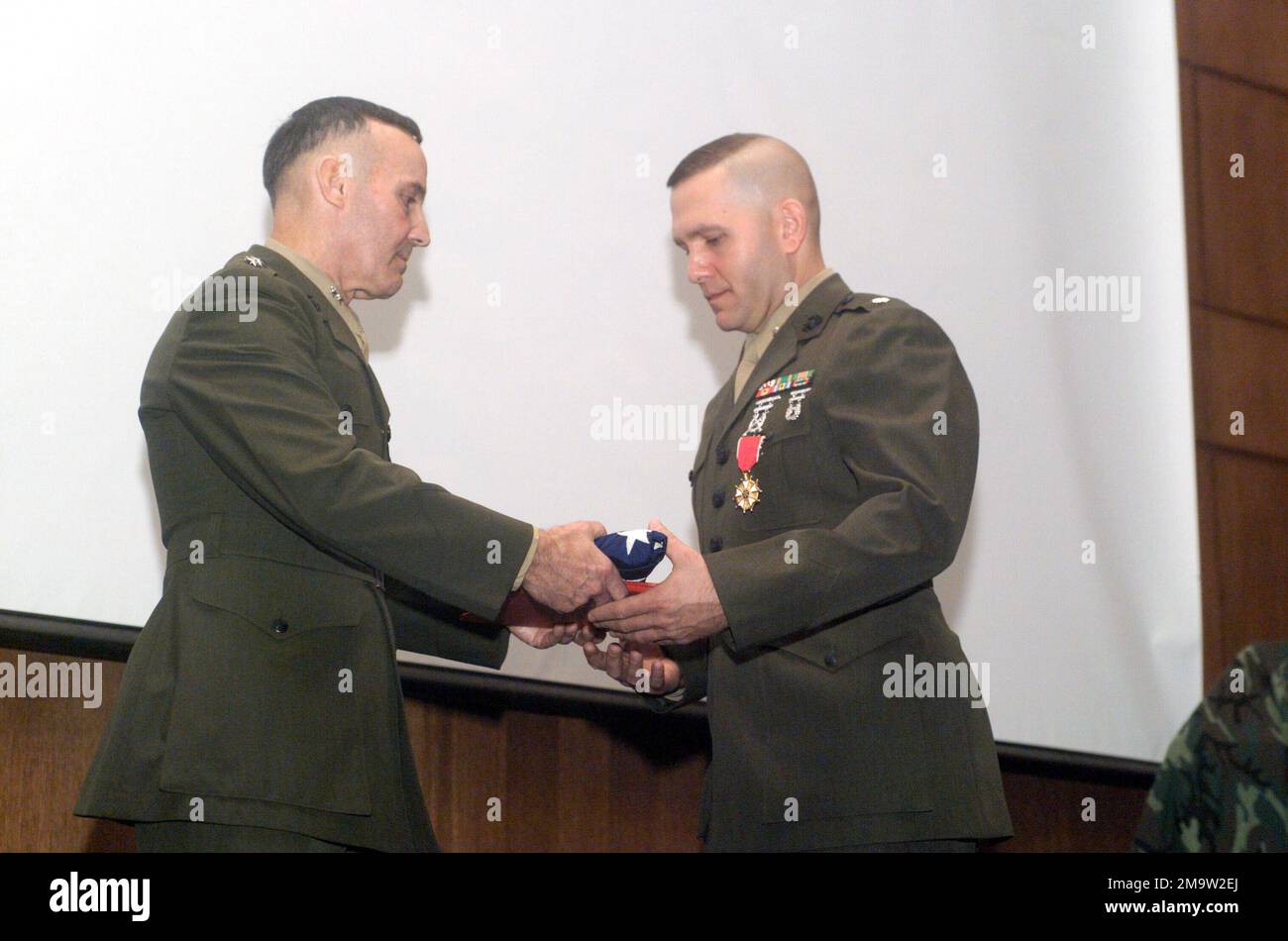 Us marine corps lieutenant general hi-res stock photography and images ...