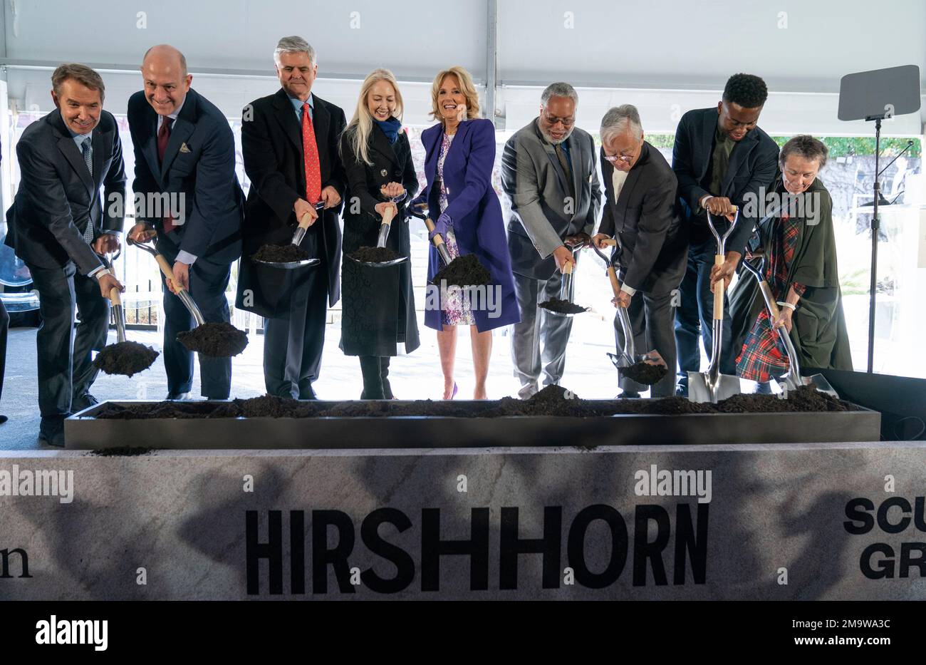 From left, artist Jeff Koons, Daniel Sallick, Chair of the Hirshhorn ...