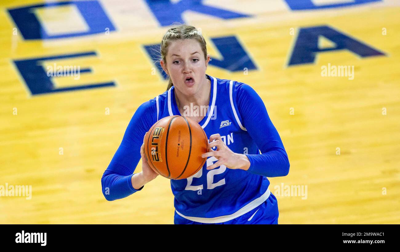 Creighton guard Carly Bachelor (22) passes the ball against Nebraska ...