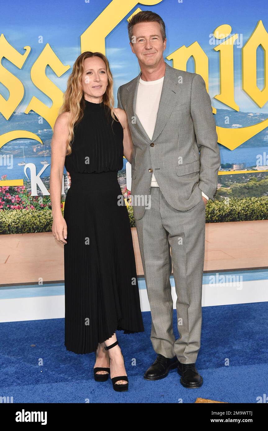 Shauna Robertson, left, and Edward Norton arrive at the premiere of ...