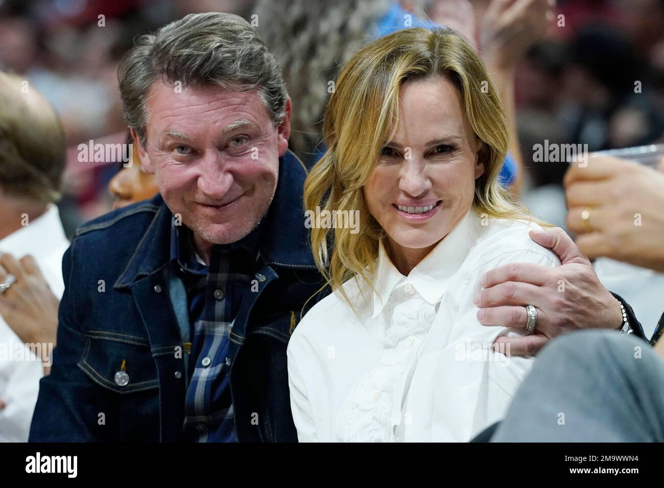 Wayne Gretzky Wife 2022