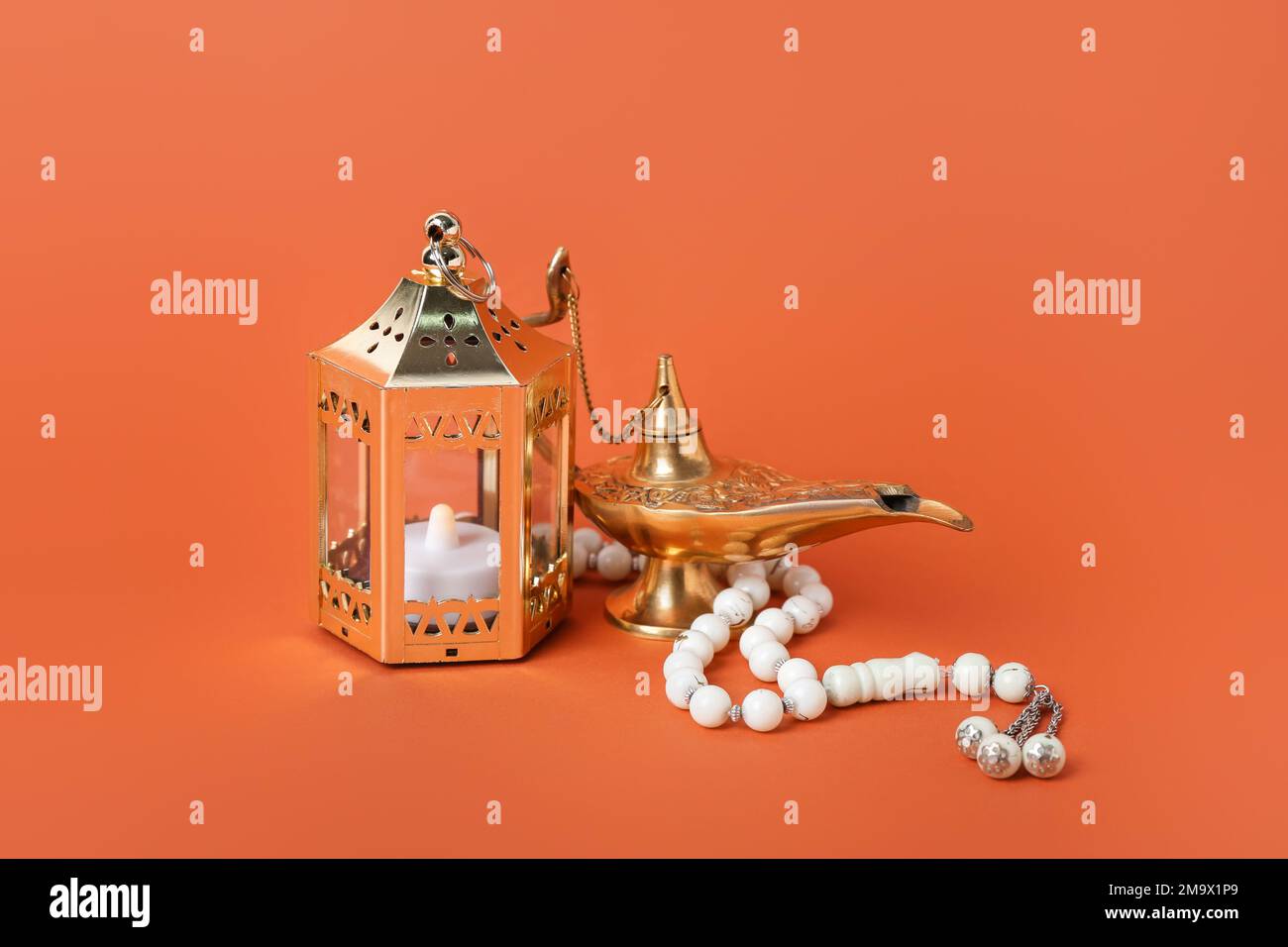 Aladdin lamp of wishes, Muslim lantern and prayer beads for Ramadan on ...