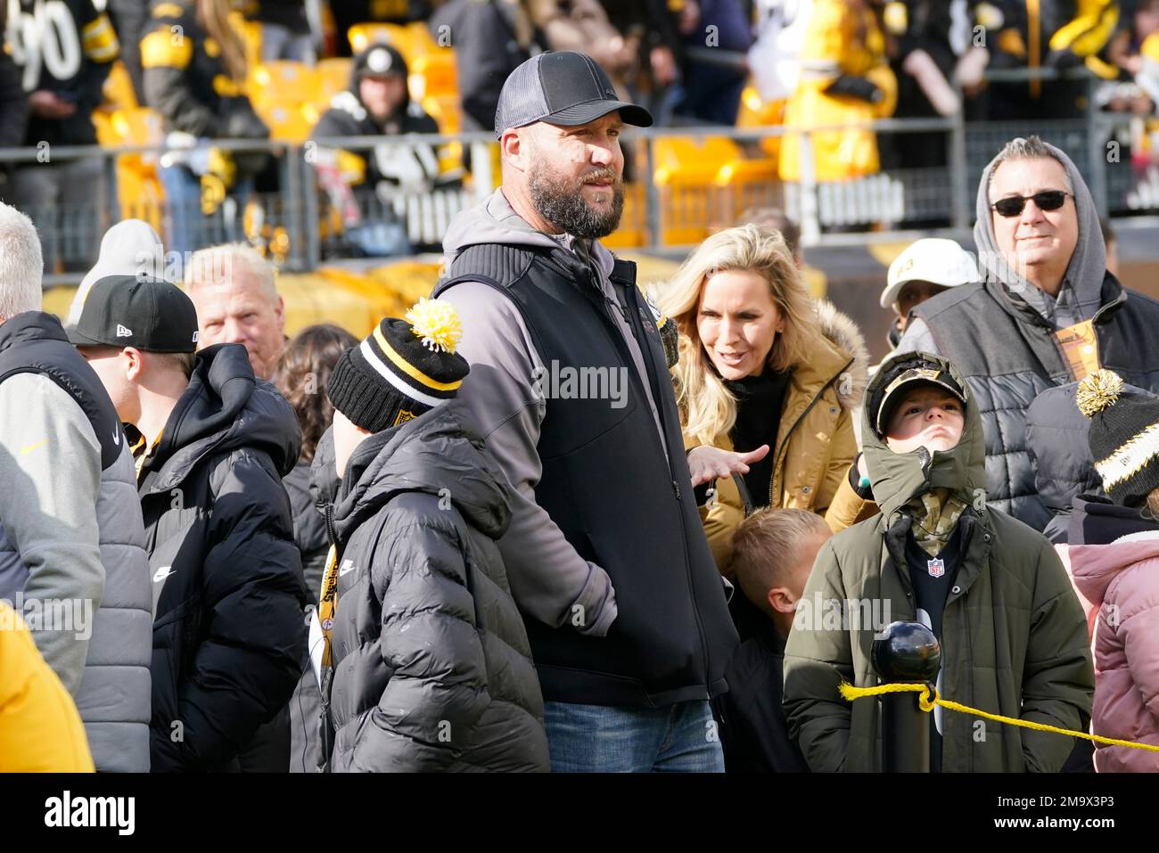 Former Pittsburgh Steelers quarterback Ben Roethlisberger watches the ...
