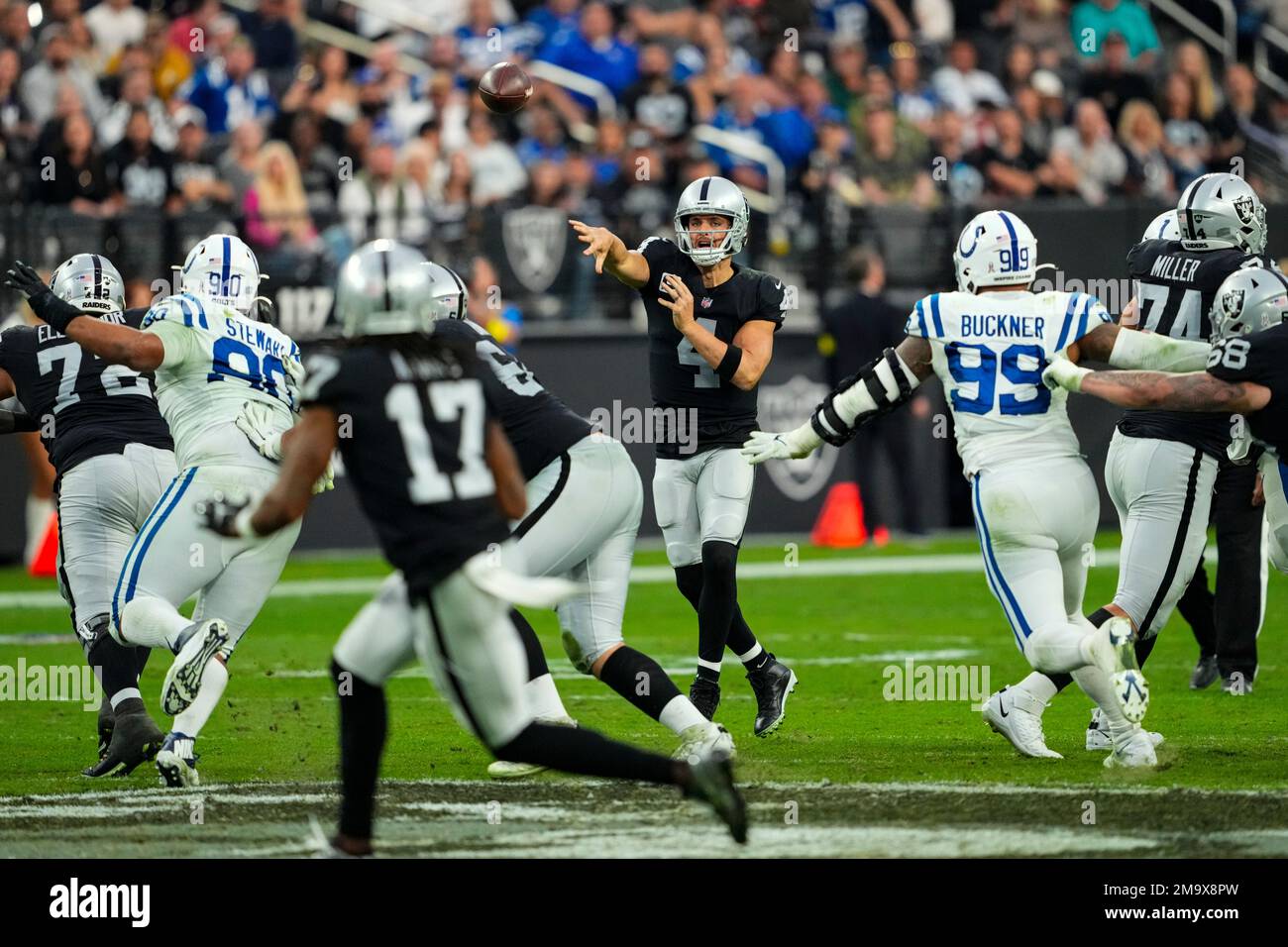 Las Vegas Raiders quarterback Derek Carr (4) throws against the ...