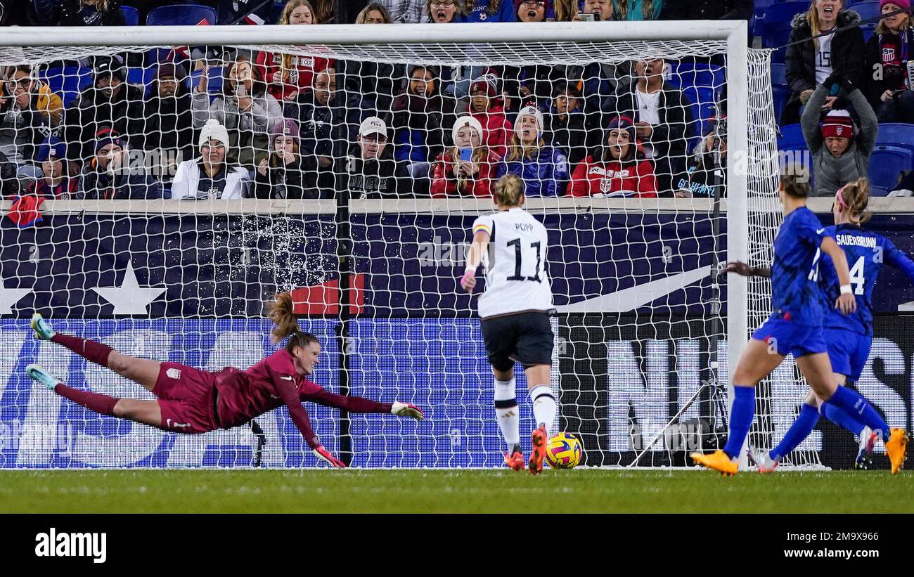 United States goalkeeper Alyssa Naeher (1) rmisses a goal by Germany's ...