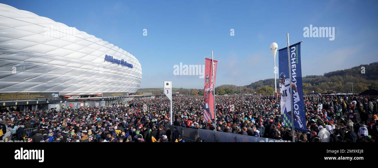 A crowd of fans arrive for a NFL match between Tampa Bay Buccaneers and ...