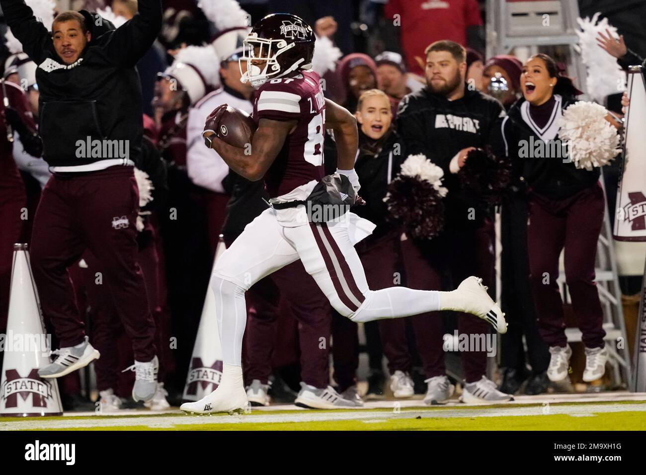 Mississippi State wide receiver Zavion Thomas (87) returns a punt 63 ...