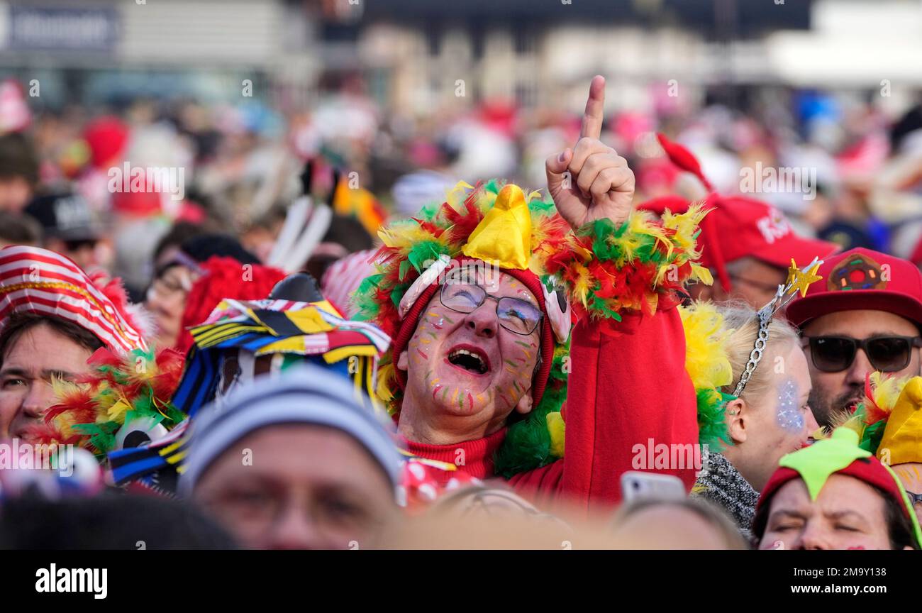 Carnival revellers celebrate with tens of thousands the start of the ...