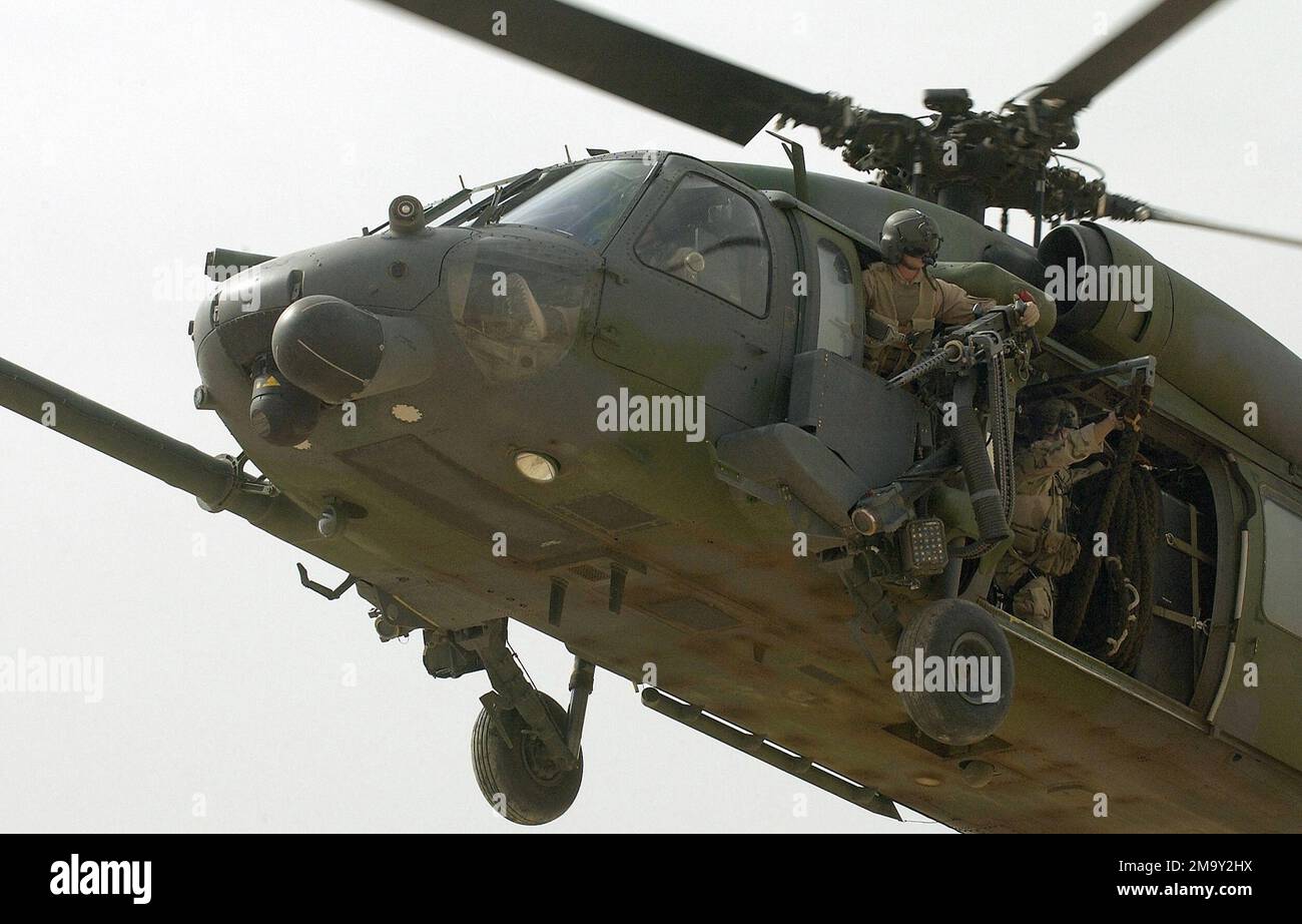 A US Air Force (USAF) HH-60G Pave Hawk, 64th Expeditionary Rescue ...