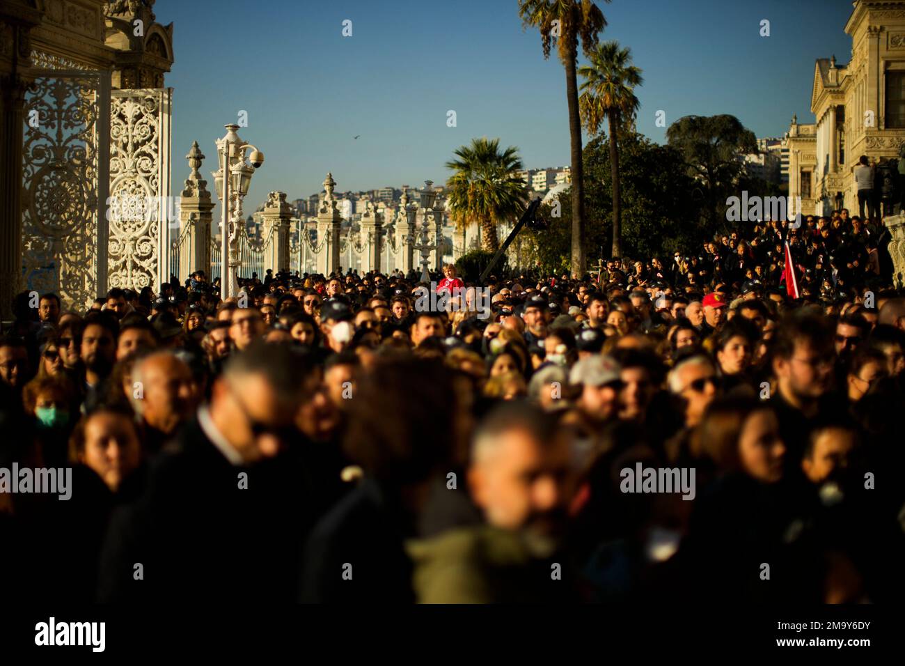 People arrive to pay tribute to Turkey's founding father Mustafa Kemal ...